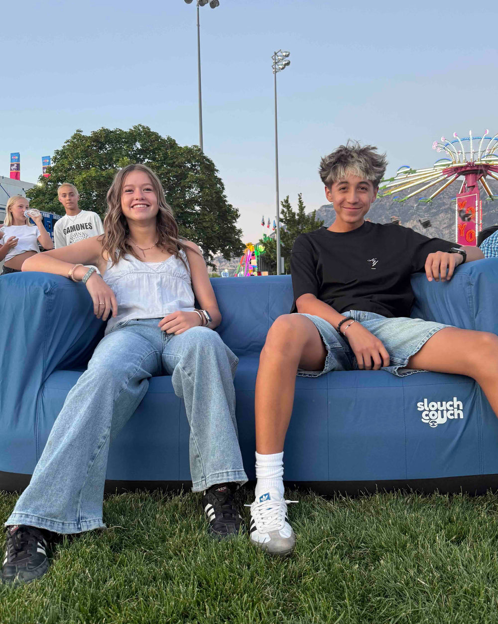 Slouch Couch | The Comfiest Inflatable Couch for Good Vibes – Slouch Couch